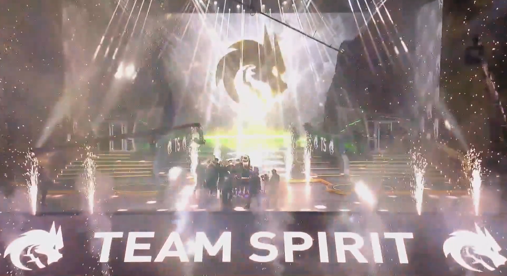 Team Spirit战胜LGD夺得Ti10冠军